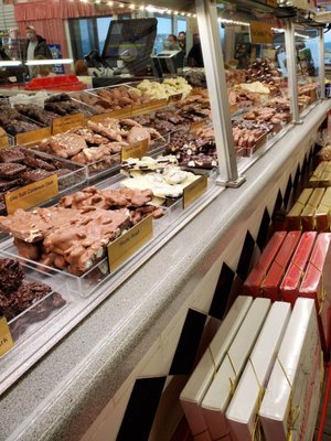 REDMON’S CANDY FACTORY - 197 Photos & 87 Reviews - 330 W Pine St ...