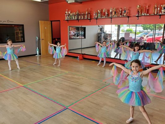 DEBORAH MESSINGER SCHOOL OF DANCE - Updated January 2026 - 18 Photos ...