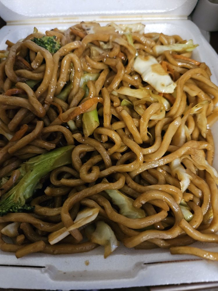 CAPITAL CHINA RESTAURANT - 30 Photos & 51 Reviews - 1285 Stratford Ave ...