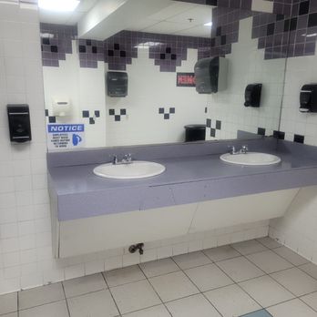 REGAL NORTH HILLS - Updated May 2025 - 200 Photos & 157 Reviews - 4150 ...