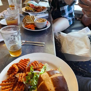 FATHER TOM’S PUB - 253 Photos & 248 Reviews - 32 N Cedar Ave ...