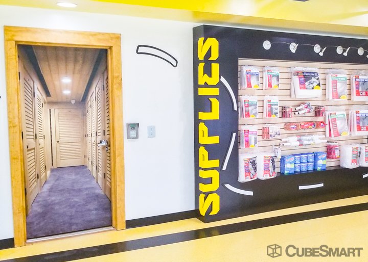 BEE SAFE STORAGE - 21 Photos - 2290 Creekside Landing Dr, Apex, North ...