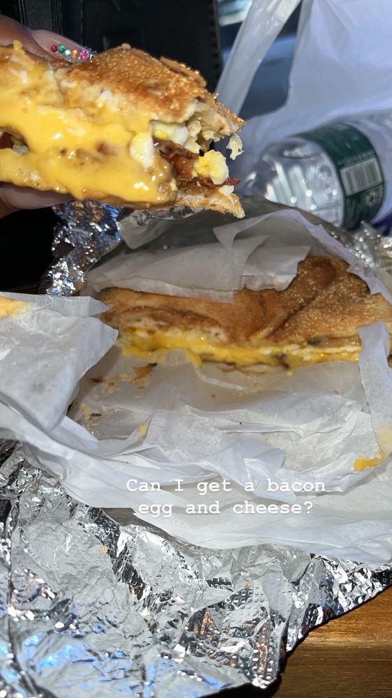 WORLD FAMOUS DELI - Updated March 2025 - 28 Photos & 27 Reviews - 475 ...