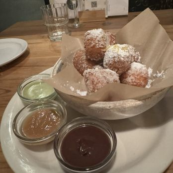 TOP HATTERS KITCHEN AND BAR - Updated April 2025 - 2166 Photos & 733 ...