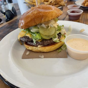 HAYSTACK BURGERS AND BARLEY - Updated March 2025 - 273 Photos & 262 Reviews - 6705 Main St ...