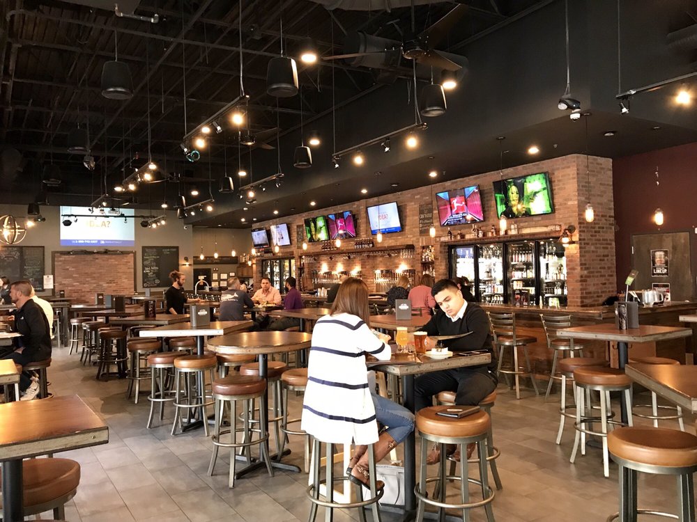 FAIRFAX CORNER - 61 Photos & 44 Reviews - 4245 Summit Corner Dr ...