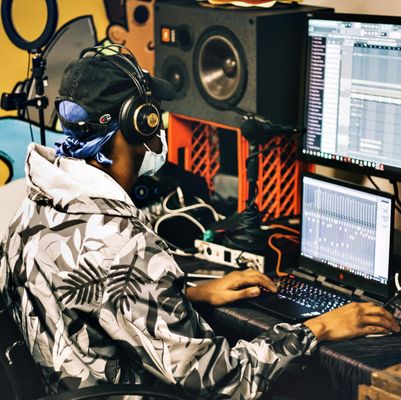 LEVEL UP STUDIOS - Updated December 2025 - 43 Photos - 4836 Penn Ave, Pittsburgh, Pennsylvania ...