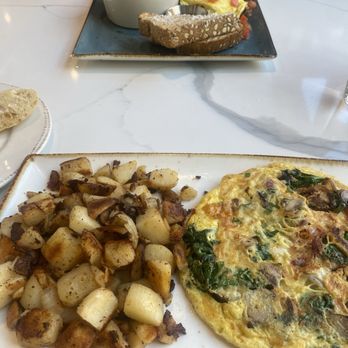 FIRST WATCH - Updated October 2025 - 61 Photos & 16 Reviews - 720 E ...