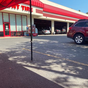 DISCOUNT TIRE Updated February 2025 35 Photos 166 Reviews 8120 NE Vancouver Plaza Dr Vancouver Washington Tires Phone Number Yelp