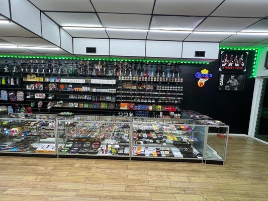 LUCKY VAPE AND SMOKE SHOP - 71 Photos 【819 NW 37th Ave, Miami, Florida ...