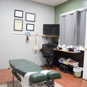 ELLIOTT CHIROPRACTIC CENTER - Updated January 2025 - 300 N Terrace Pl ...