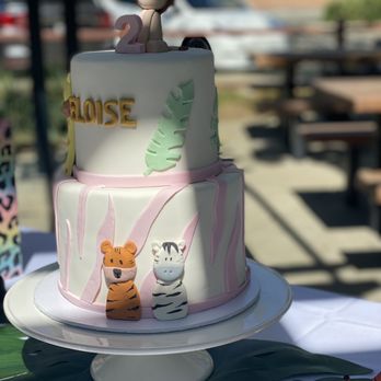 SWEET TWEETS BAKESHOP - Updated December 2025 - 700 Photos & 123 ...