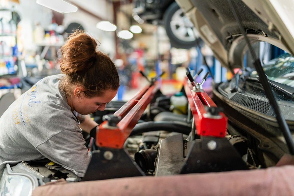 ROYAL AUTOMOTIVE TECHS - Updated March 2025 - 37 Photos - 1614 Alta ...