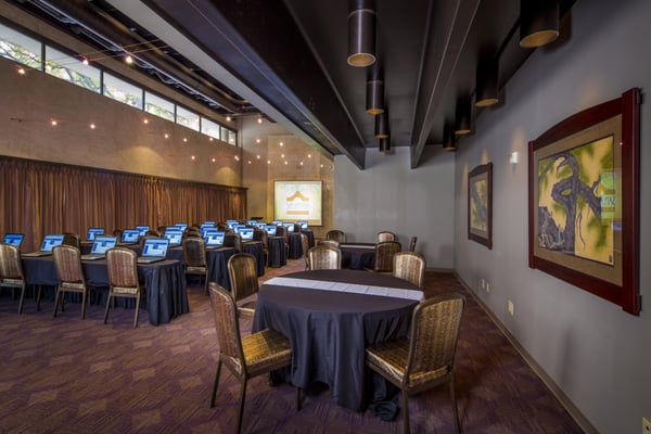 SAN ANTONIO MEETING CENTER - Updated July 2025 - 16 Photos - 660 N Main ...