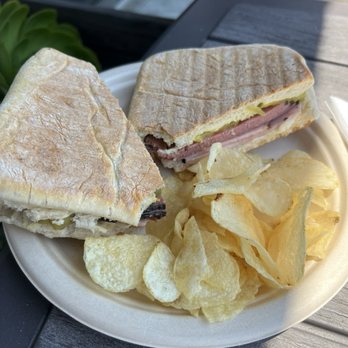 PACIFIC POINT MARKET & CAFE - Updated December 2024 - 120 Photos & 148 ...