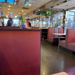 LINDENHURST DINER - Updated October 2025 - 249 Photos & 305 Reviews ...