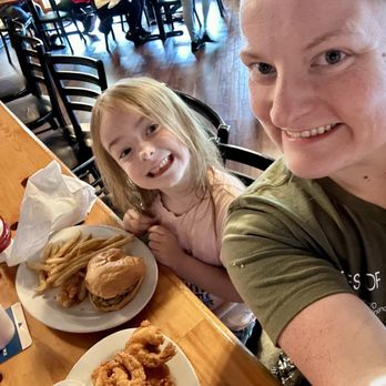 108 ALE HOUSE - Updated December 2025 - 139 Photos & 134 Reviews - 108 ...