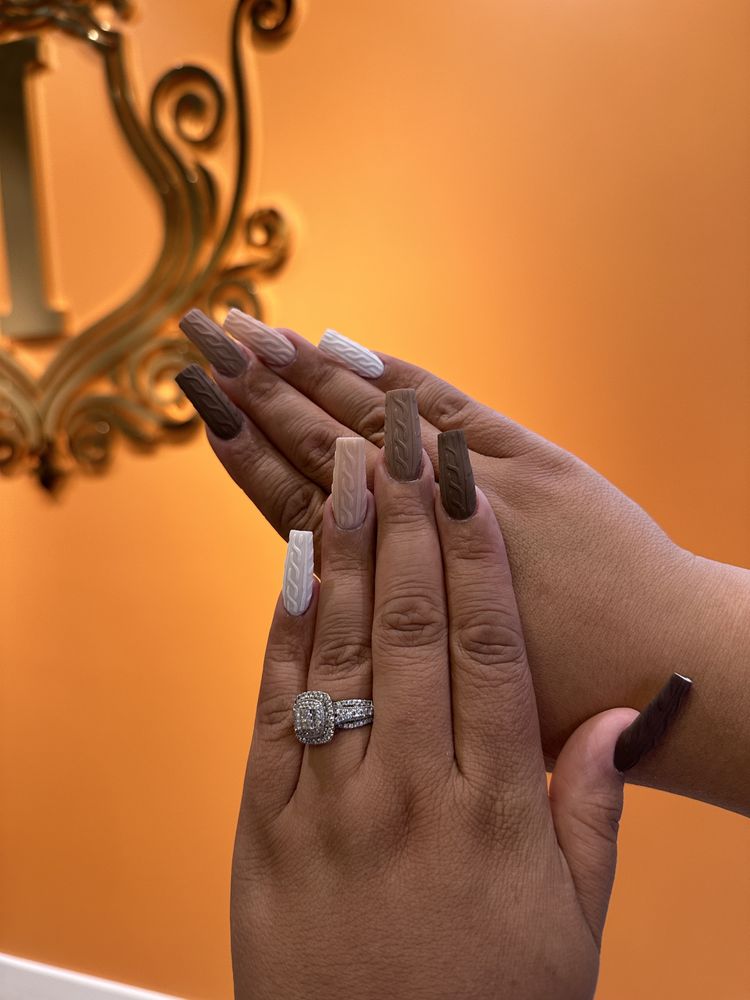 NAIL & TONIC - Updated June 2025 - 35 Photos - 2241 Pacific Coast Hwy ...