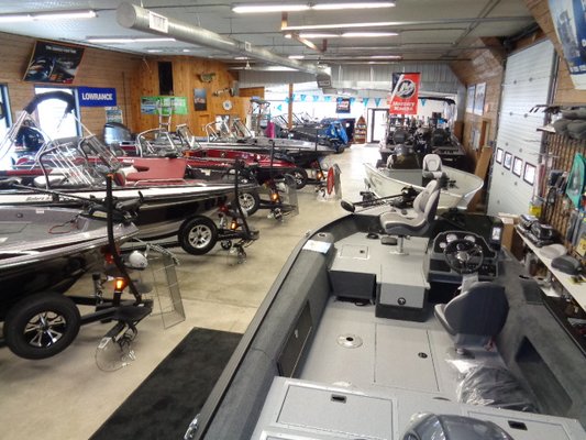 ANCHOR MARINE - Updated December 2025 - 28 Photos - 500 Van Roy Rd ...
