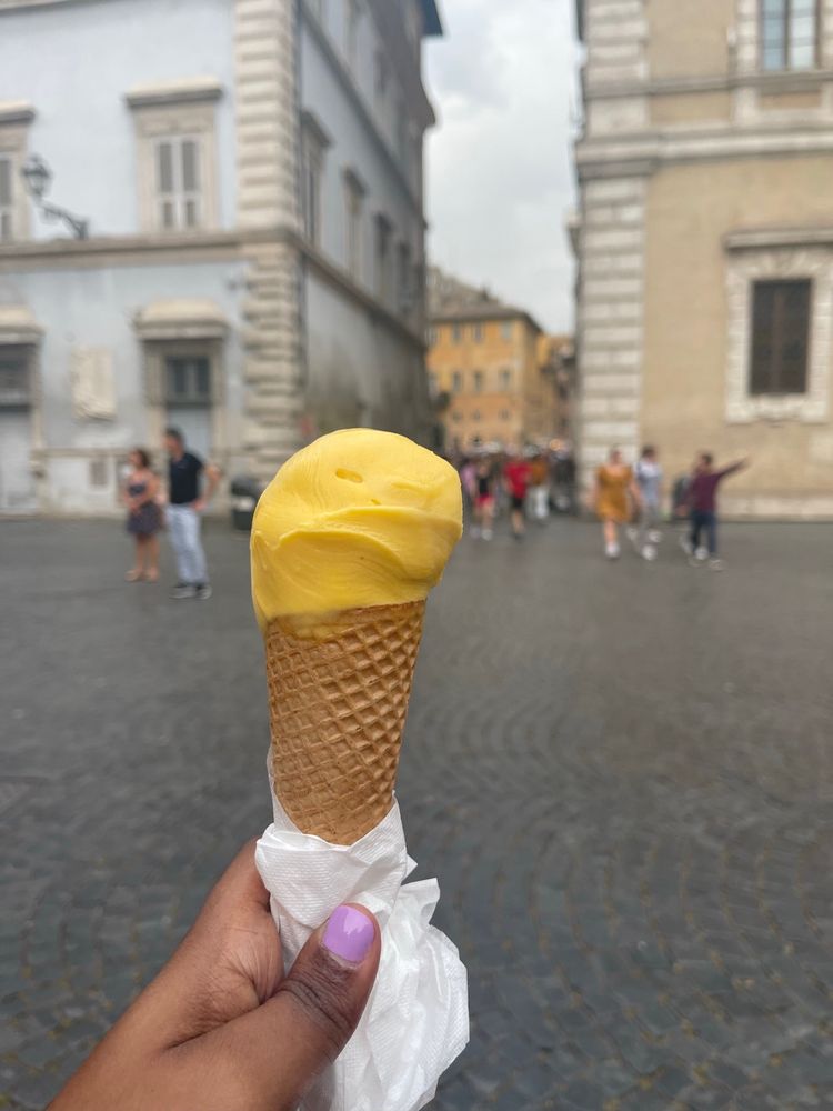 BLUE ICE GELATO - Ice Cream & Frozen Yogurt - Piazza di Santa Maria 4 ...