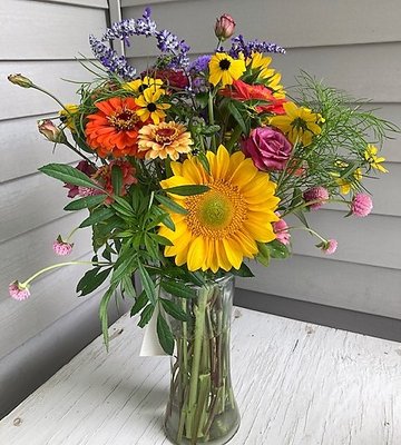 DAY FARM FRESH FLOWERS - 130 S Maple Grove Ave, Hudson, Michigan ...
