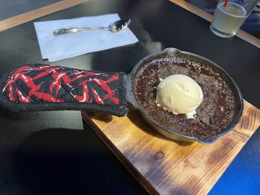 CAST IRON CHEF PIZZA & BAR - Updated January 2025 - 15 Photos & 17 ...