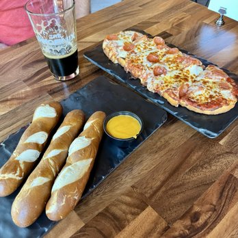 THE PHOENIX TAPROOM & KITCHEN - Updated December 2025 - 64 Photos & 17 ...