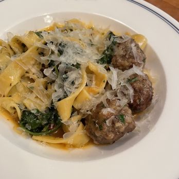 THE KNOTTED APRON - 136 Photos & 70 Reviews - 496 Woodford St, Portland ...