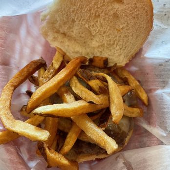 GOLDBURGERS - Updated April 2025 - 638 Photos & 629 Reviews - 1096 Main ...