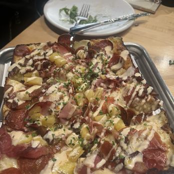 RUSE BREWING CRUST COLLECTIVE - Updated May 2025 - 228 Photos & 182 ...