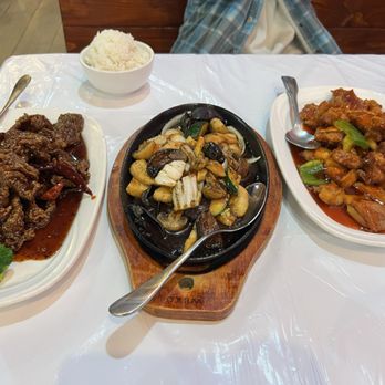 EAST WALL CHINESE CUISINE - Updated June 2024 - 251 Photos & 114 ...