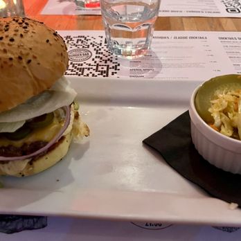 BURGER BAR CRESCENT - Updated September 2025 - 913 Photos & 594 Reviews ...