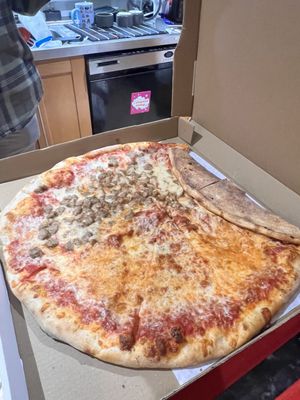 VIA PIZZA - Updated June 2026 - 20 Photos & 79 Reviews - 205 Main St ...