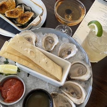 THE CARLIN - Updated January 2025 - 161 Photos & 74 Reviews - 200 N ...