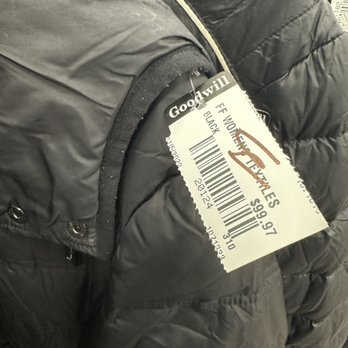 SILVERDALE GOODWILL - Updated November 2025 - 25 Photos & 79 Reviews ...