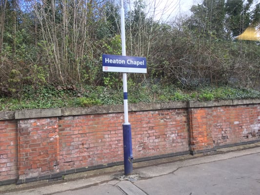HEATON CHAPEL RAILWAY STATION - Updated October 2024 - Heaton Moor Road ...