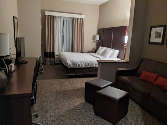 COMFORT SUITES - Updated January 2026 - 99 Photos & 58 Reviews - 15575 ...