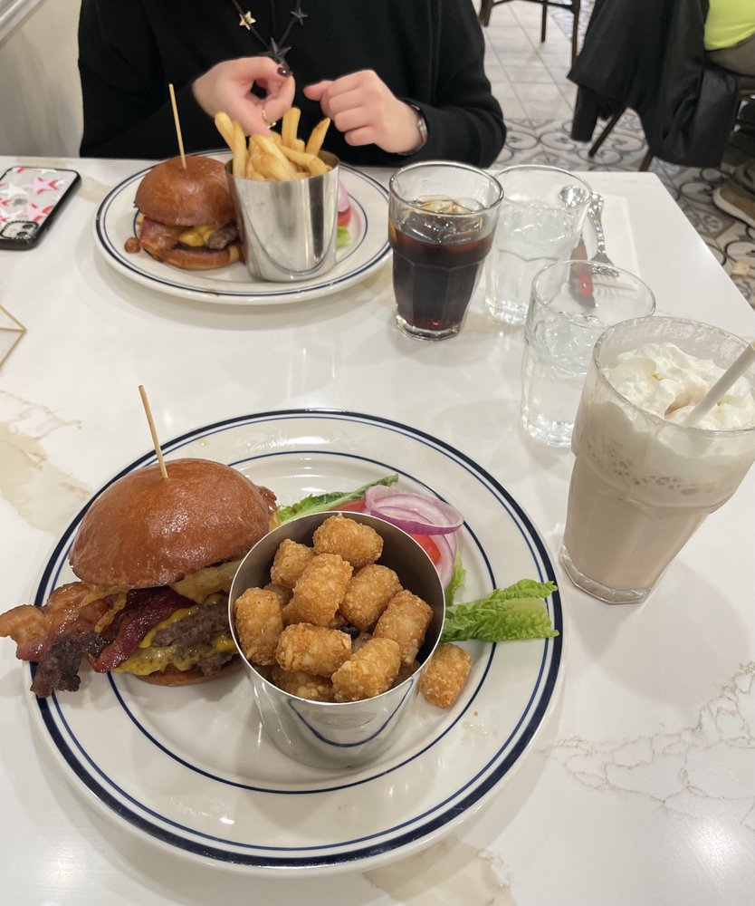 THE NASSAU DINER - 27 Reviews - 82 Nassau St, Princeton, New Jersey ...
