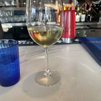 GREEK ISLES GRILLE & TAVERNA - Updated September 2024 - 140 Photos ...