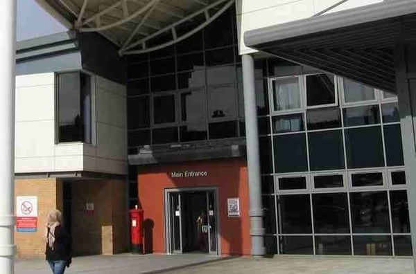 HOMERTON UNIVERSITY HOSPITAL - Updated July 2025 - 17 Photos - Homerton ...