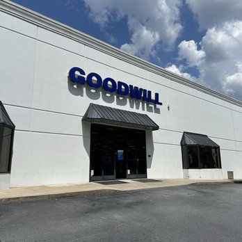 GOODWILL THRIFT STORE & DONATION CENTER - Updated May 2026 - 30 Photos ...