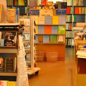 ARGOSY BOOK STORE - 85 Photos & 65 Reviews - Antiques - 116 E 59th St ...