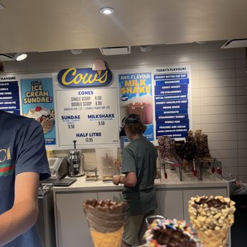 COWS - Updated November 2025 - 352 Photos & 211 Reviews - 138 Banff ...