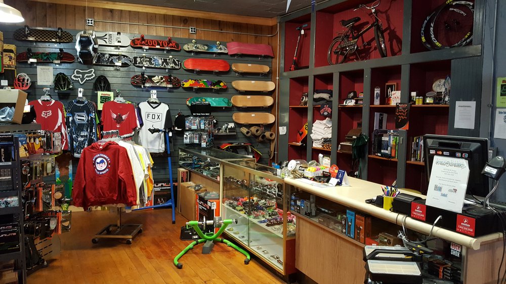 ROTTEN ROBBIES CYCLE SPORTS & MORE - Updated October 2025 - 100 E North ...