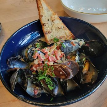 CATALÚ - Updated June 2024 - 145 Photos & 44 Reviews - 135 New Bern St ...