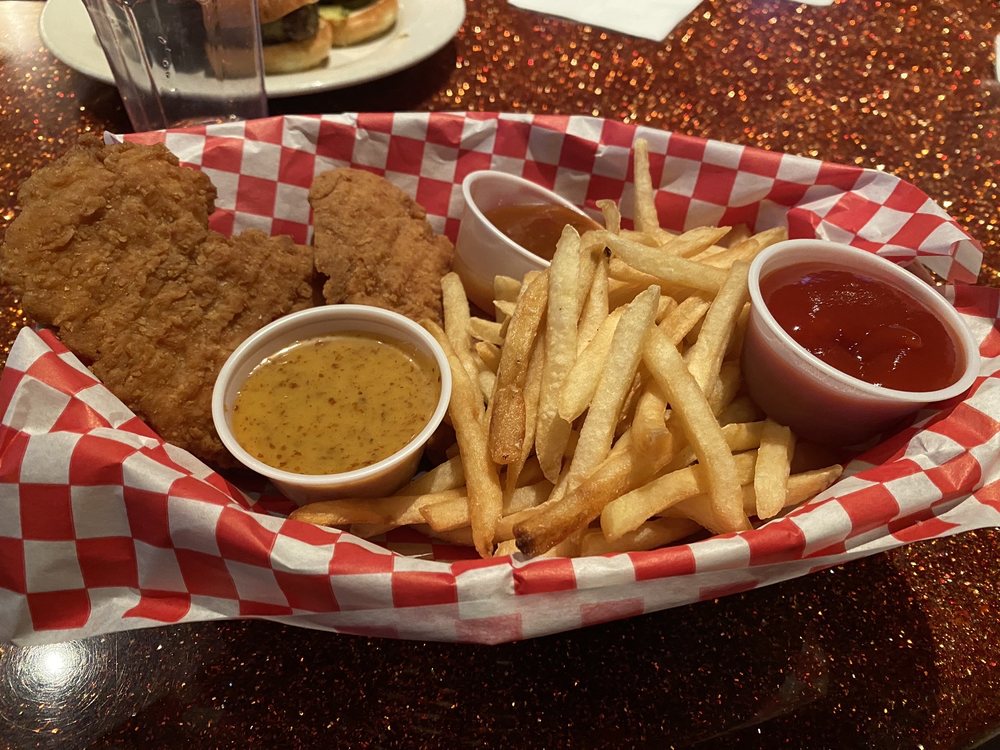 CONTINENTAL MODERN POOL LOUNGE - Updated October 2025 - 77 Photos & 279 ...