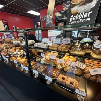 LEGENDARY DOUGHNUTS - Updated August 2024 - 261 Photos & 162 Reviews ...