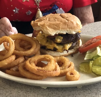 BEARFOOT CAFE - Updated July 2024 - 17 Photos & 27 Reviews - 301 E ...