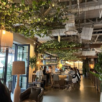 ABA - Updated May 2025 - 4560 Photos & 1805 Reviews - 302 N Green St ...