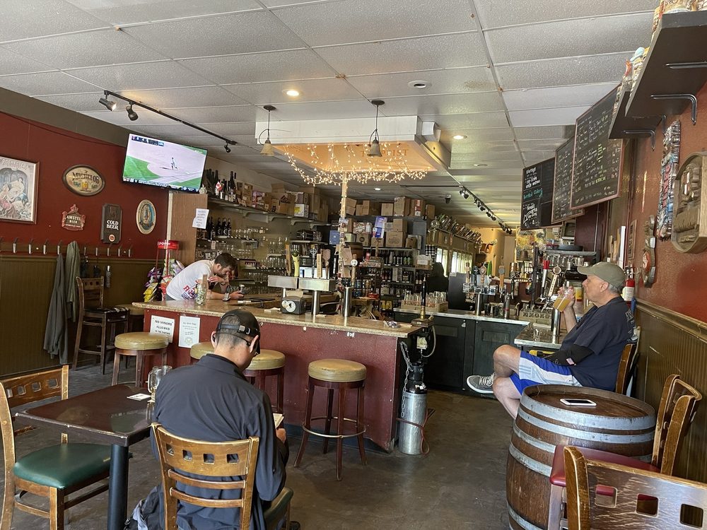 THE DAVIS BEER SHOPPE - Updated January 2026 - 132 Photos & 266 Real ...